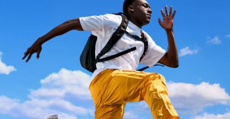 Under Armour’s Revolutionary Zero Gravity Backpack Makes Weight Disappear